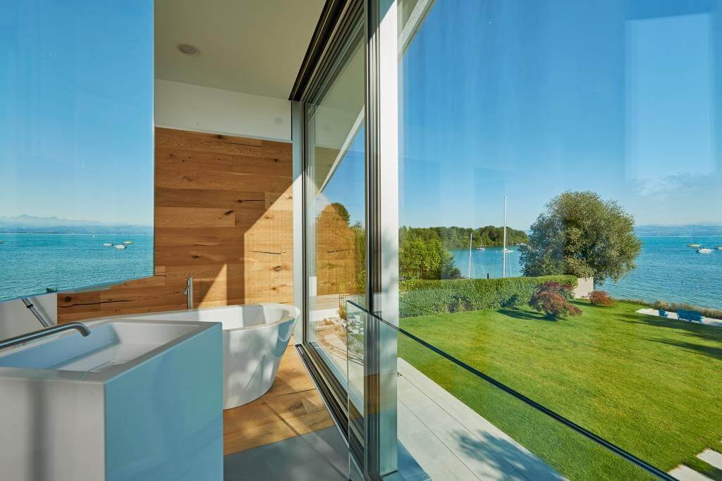 Neubau am Bodensee: Villa mit Durchblick | DesignIgel