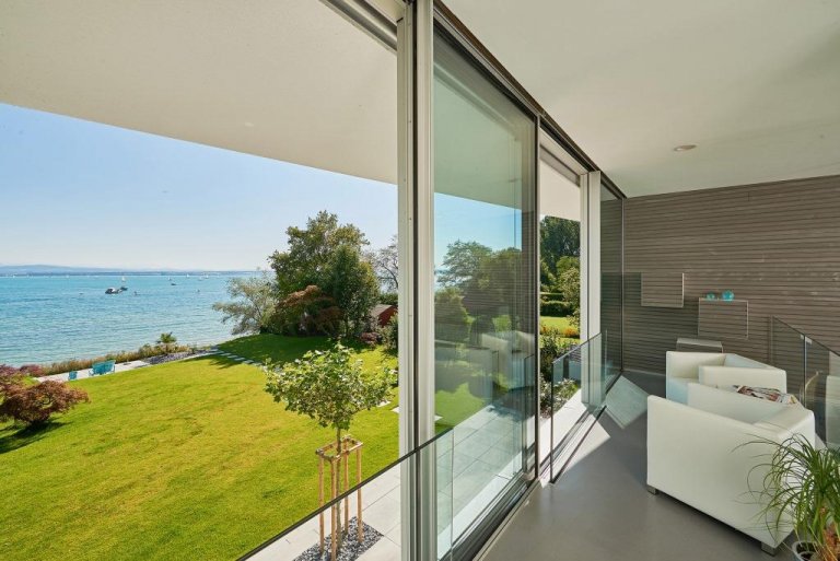 Neubau am Bodensee: Villa mit Durchblick | DesignIgel