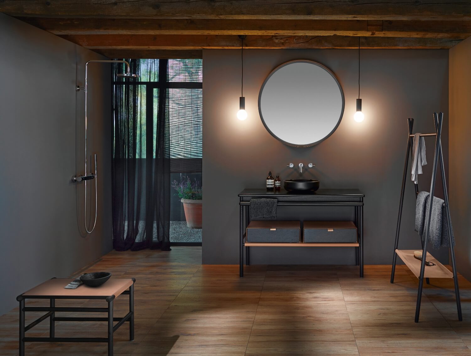 Trends im Bad: Schwarz bringt Eleganz ins Badezimmer
