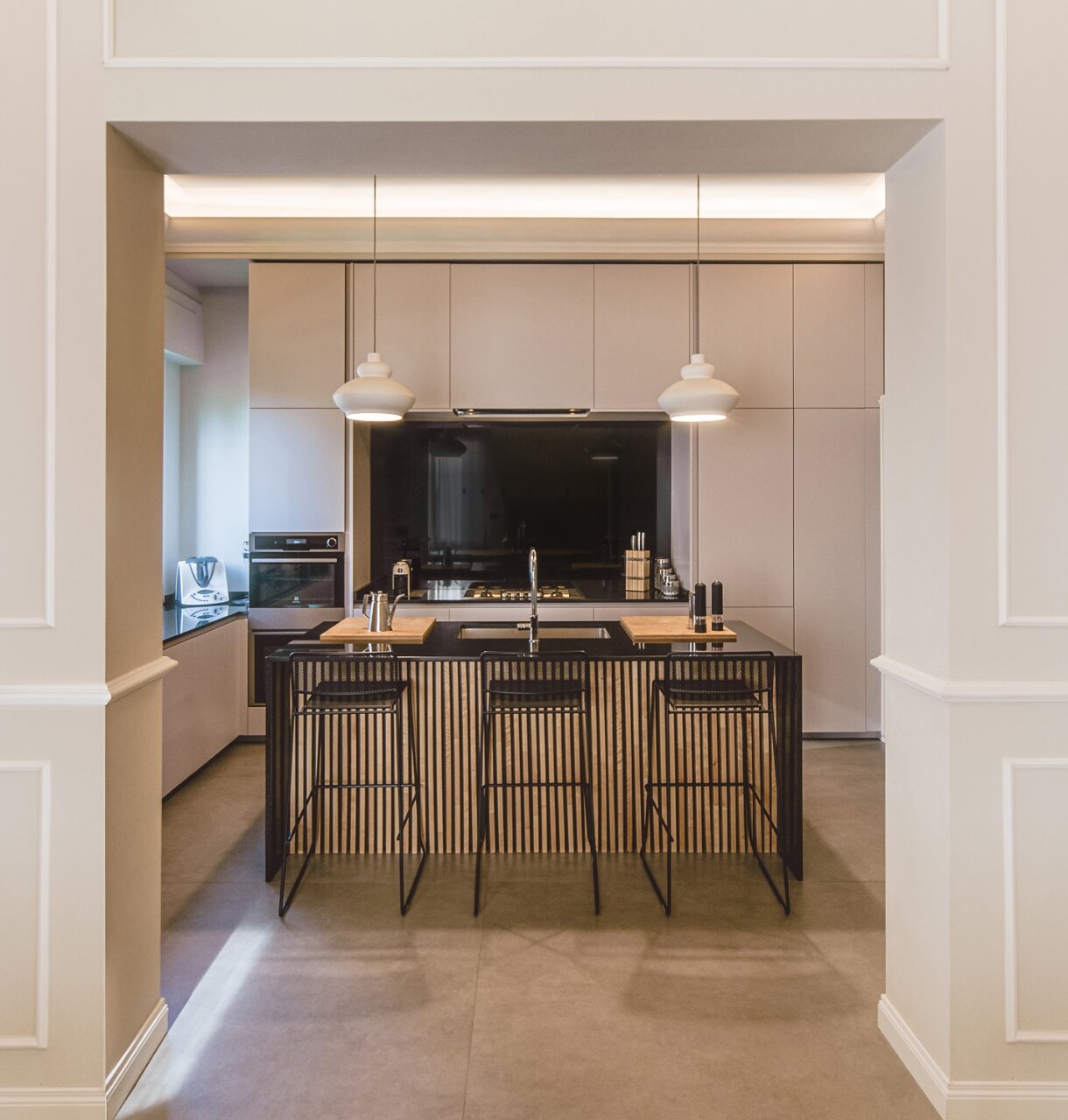 Renovierung einer Villa für Familie: Moderne trifft Altbau